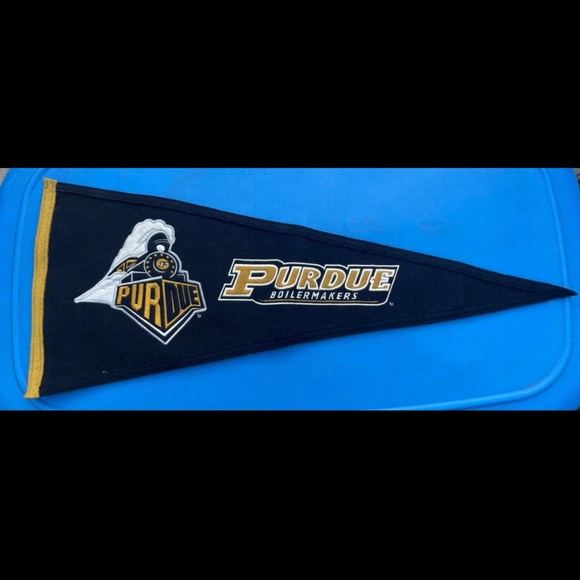 winning streaks llc | Wall Decor | Vintage Purdue University Felt Flag ...